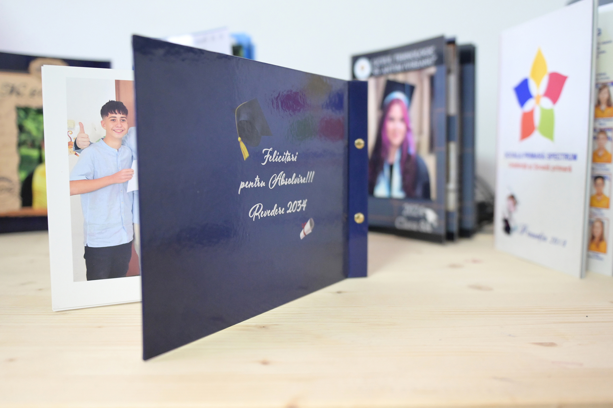 Albume Foto-Carte – Albume Absolvire – oferim servicii complete: albume ...
